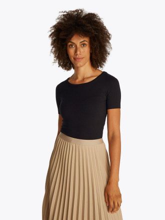 Tommy Hilfiger Rundhalsshirt SLIM 5X2 RIB O-NK SS mit dezenter Tommy Hilfiger Logostickerei