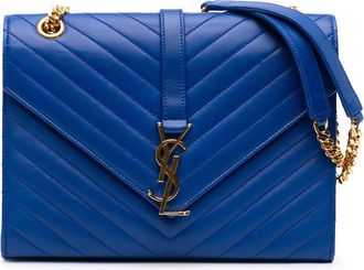 Saint Laurent Hobo Bags - Medium Matelasse Lambskin Monogram Envelope Should - Gr. unisize - in Blau - für Damen