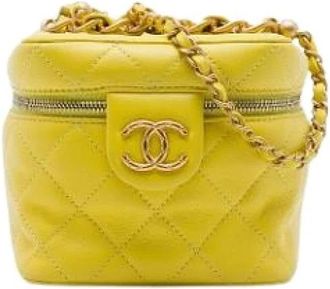 Chanel Sac bandouli&egrave;re zipp&eacute; Pre-owned - Femme - Pre-owned - Jaune - Taille: ONE Size