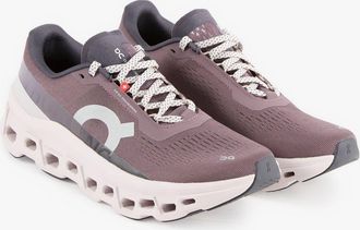 On Running Baskets running Cloudmonster 1