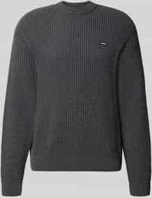 Review Regular Fit Strickpullover aus Baumwoll-Mix mit Label-Patch