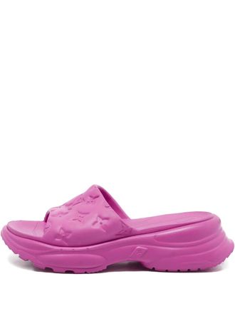 Louis Vuitton claquettes Pool 55 &agrave; motif monogramm&eacute; - Rose