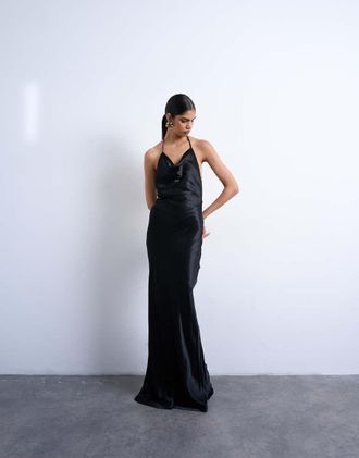 Topshop Hochgeschlossenes Maxikleid in Schwarz mit Wasserfallausschnitt