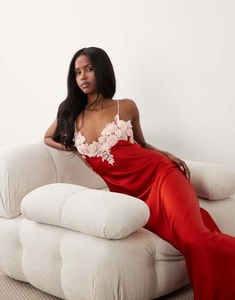 Mango Capsule - Robe longue &agrave; bretelles fines et d&eacute;tails en dentelle - Rouge-Orange