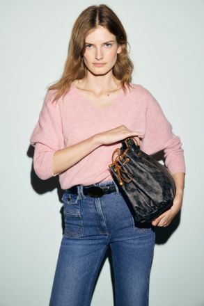 Gerard Darel Pull ample &agrave; col V en cachemire - LENAE - Rose