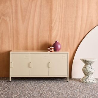 Sweeek Meuble TV industriel m&eacute;tal cr&egrave;me 3 portes 120cm - Alabama