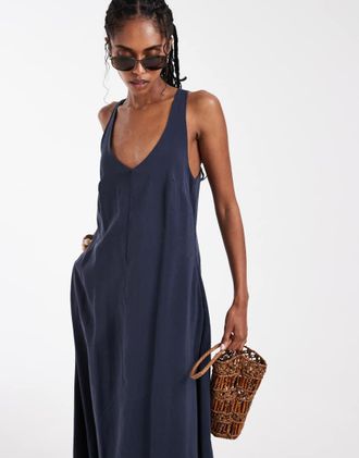 Asos Robe longue droite sans manches &agrave; col V - Bleu marine