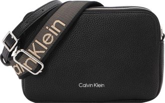 Calvin Klein Kameratasche Logo Strap Pebble Grain Camera