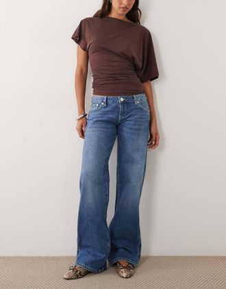 Gina Tricot Gina Tricot Low-Waist Wide-Leg-Jeans in Mittelblau