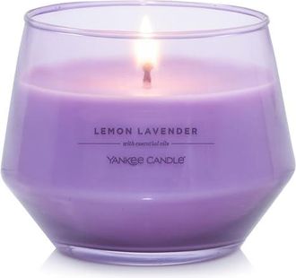 Yankee Candle Company Studio Duftkerze | Mittelgroße Kerze Lemon Lavender | Lang brennende Kerzen: 35-50 Stunden | Stilvoll designtes Glas mit lila Wachs | Perfekte Geschen