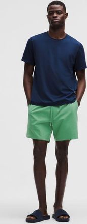 lululemon Swim Short 7 Linerless f&uuml;r M&auml;nner - Gr&ouml;&szlig;e 2XL in Canteen Green