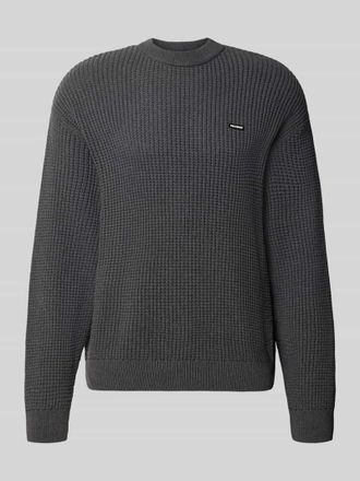 Review Regular Fit Strickpullover aus Baumwoll-Mix mit Label-Patch