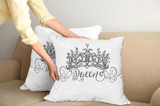 Abakuhaus K&ouml;nigin Kissenbezug 2er-Pack, Hand Gezeichnete Krone Mit K&ouml;nigin Barocke Art Alte Element Kalligraphie Schrift, 40 x 40 cm, Schwarz Wei&szlig;