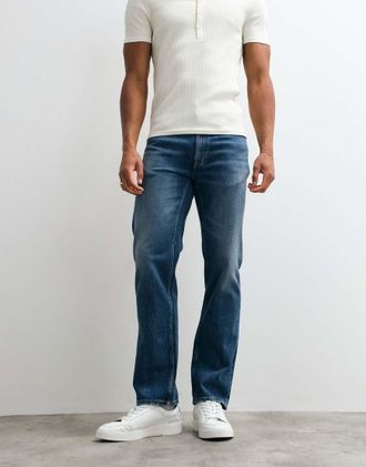 Calvin Klein Jeans Jean droit standard - Bleu moyen d&eacute;lav&eacute;