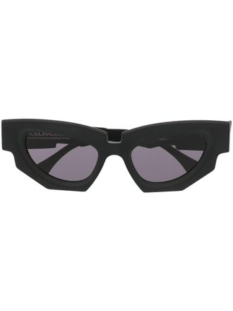 Kuboraum Sonnenbrille mit Cat-Eye-Gestell - Schwarz