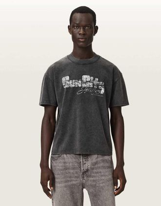 AllSaints Kurz&auml;rmliges T-Shirt in verwaschenem Schwarz mit Sun City-Print und Rundhalsausschnitt