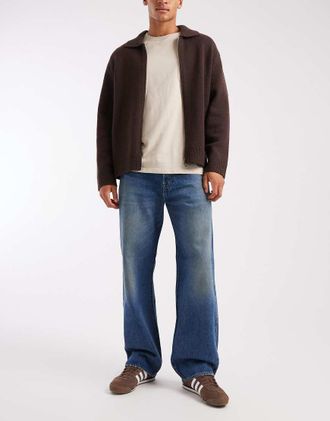 Levi's 501 - Lockere Straight Jeans in verwaschenem Mittelblau