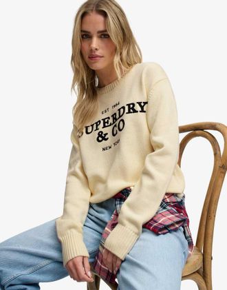 Superdry Heritage Pullover mit Grafik in Ecru/Marineblau-Wei&szlig;