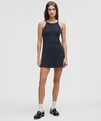 lululemon Align Hochgeschlossenes Kleid Leichter Halt f&uuml;r A/B-Cups f&uuml;r Frauen - Gr&ouml;&szlig;e 10 in True Navy