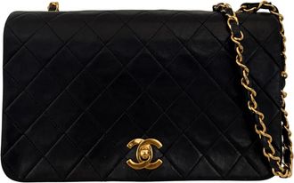 Chanel Hobo Bags - Chanel Timeless Single Flap Small Lammleder Schwar - Gr. unisize - in Schwarz - für Damen