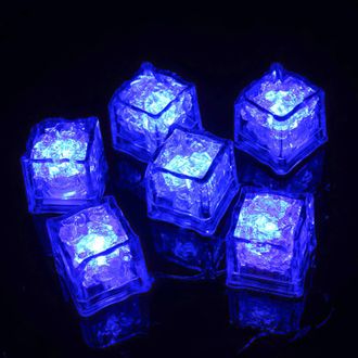 WeCan 12Pack Led Eisw&uuml;rfel Leuchtende Eisw&uuml;rfel mit Led Licht, Leuchtende Acryl Eisw&uuml;rfel Wiederverwendbar Flash Ice Cube Blinkende Eisw&uuml;rfel mit Licht, Bla