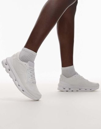 On Running ON - Cloudzone - All-Day-Sneaker in Weiß