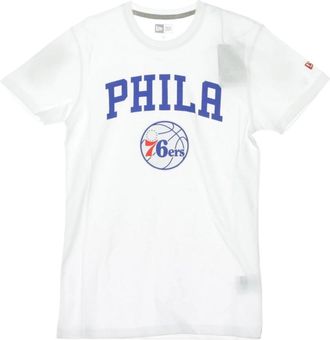 New Era Team Logo Tee in Originalfarben - - Tops - Herren - Wei&szlig; - S