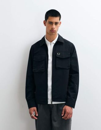 Fred Perry Overshirt mit Ripstop, Rei&szlig;verschluss und Tasche in Schwarz