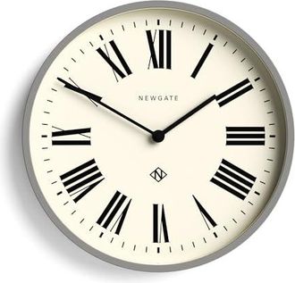 Newgate Watches Italian Number Three Horloge Murale | Horloge Ronde Moderne | 37cm | Gris &eacute;l&eacute;gant | Chiffres Romains | Id&eacute;ale pour la Cuisine, Le Salon ou Le Bureau