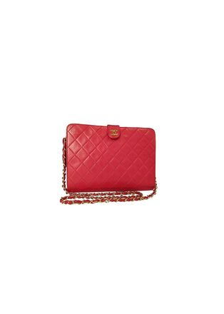 Chanel Vintage red leather quilted bag
