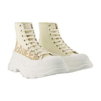 Alexander McQueen Womens Tread Slick Sneaker Beige Leather
