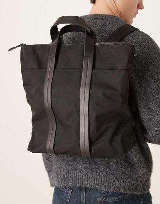 Mango Rucksack in Schwarz mit mehreren Riemen