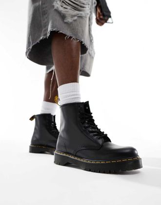 Dr. Martens Dr. Martens - 1460 Bex - Bottes unisexes lisses avec 8 paires doeillets - Noir