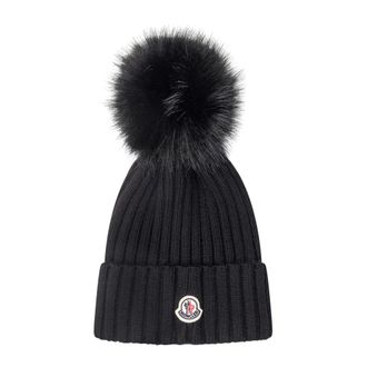 Moncler Femme, Accessoires, Noir, Taille: M Bonnet noir en laine c&ocirc;tel&eacute;e avec pompon en fourrure