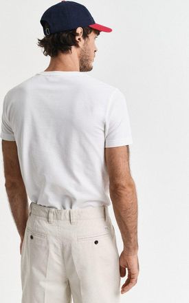 GANT T-Shirt SLIM PIQUE SS T-SHIRT aufgestickte GANT-Wappengrafik auf der Brust