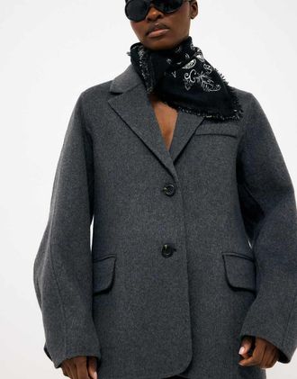 NA-KD Oversized-Mantel aus Wollmix mit &Auml;rmel-Details in Grau