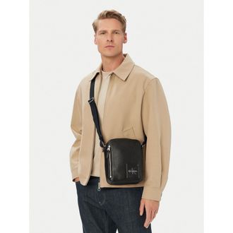 Calvin Klein Umh&auml;ngetasche Calvin Klein Bold Pebble Simple Reporter LV04D3623G Schwarz