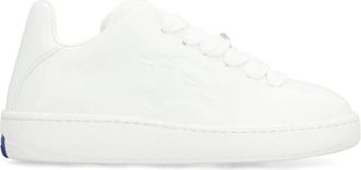 Burberry Femme, Chaussures, Blanc, Taille: 39 EU Baskets basses en cuir emboss&eacute;