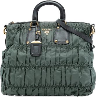 Prada Hobo Bags - Tessuto Gaufre Tote - Gr. unisize - in Gr&uuml;n - f&uuml;r Damen