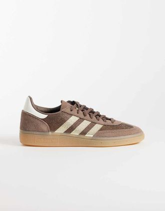 adidas Originals Handball Spezial Sneaker mit Strass in Braun und Wei&szlig;