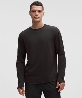 lululemon Rulu -Langarmshirt mit Rundhalsausschnitt f&uuml;r M&auml;nner - Gr&ouml;&szlig;e 2XL in Black