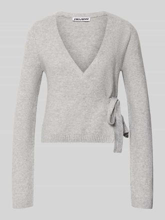 Review Strick-Cardigan in Wickeloptik