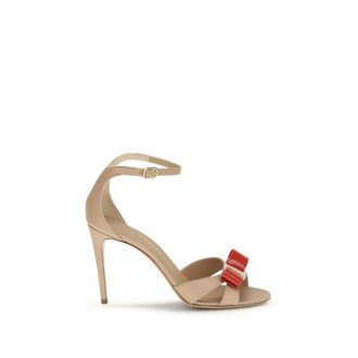 Ferragamo Femme, Chaussures, Beige, Taille: 38 1/2 EU Vara Bow Sandales
