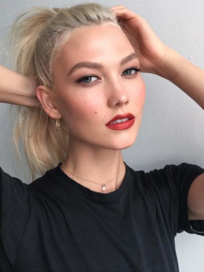 Comment se maquiller selon sa couleur de cheveux ?