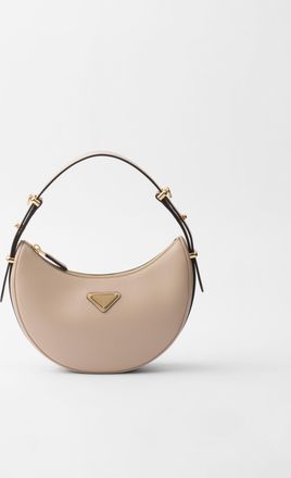 Prada Kleine Prada Arqué Schultertasche aus Leder