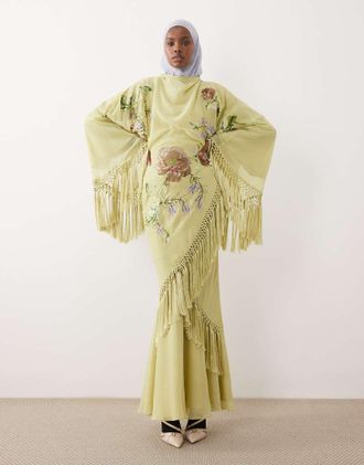 Asos Modesty - Robe longue style kimono en viscose avec franges et broderies - Vert