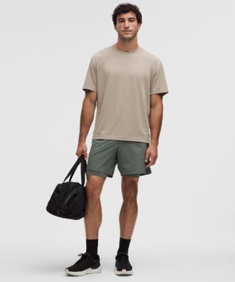 lululemon License to Train Shorts mit Liner für Männer - 18 cm - Größe XL in Palm Deco