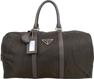 Prada Crossbody Bags - Prada Nylon Triangle Duffle Bag 48 - Gr. unisize - in Grün - für Damen