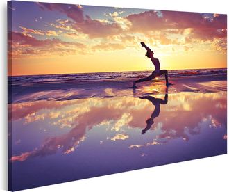Islandburner Bild auf Leinwand Person Macht Yoga Am Strand Bei Sonnenuntergang Bilder Wandbilder Poster