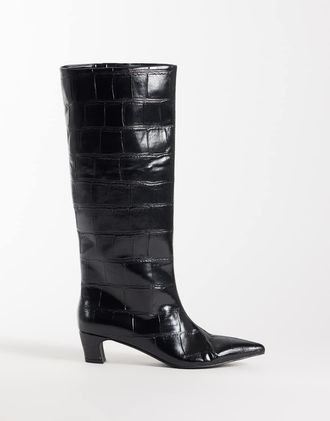 schuh Dollie spitze Kniehochstiefel in Krokooptik in Schwarz